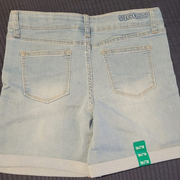 Vigoss | Bottoms | Vigoss Girls Size Xl 6 Mid Shorts Regular Rise ...
